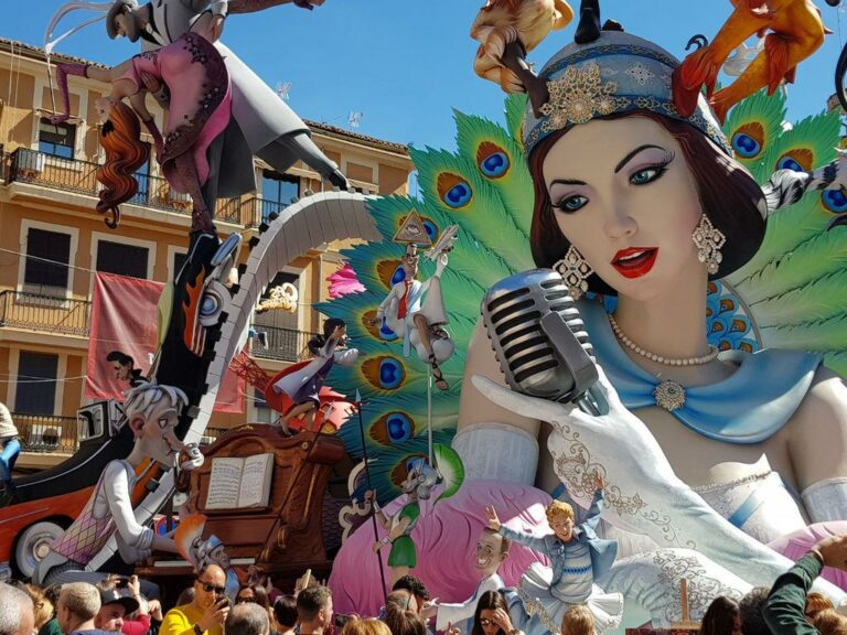 Fallas De Valencia – La Boutique del Powerpoint